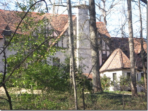 Walking in Mountain Brook - Southern Hospitality